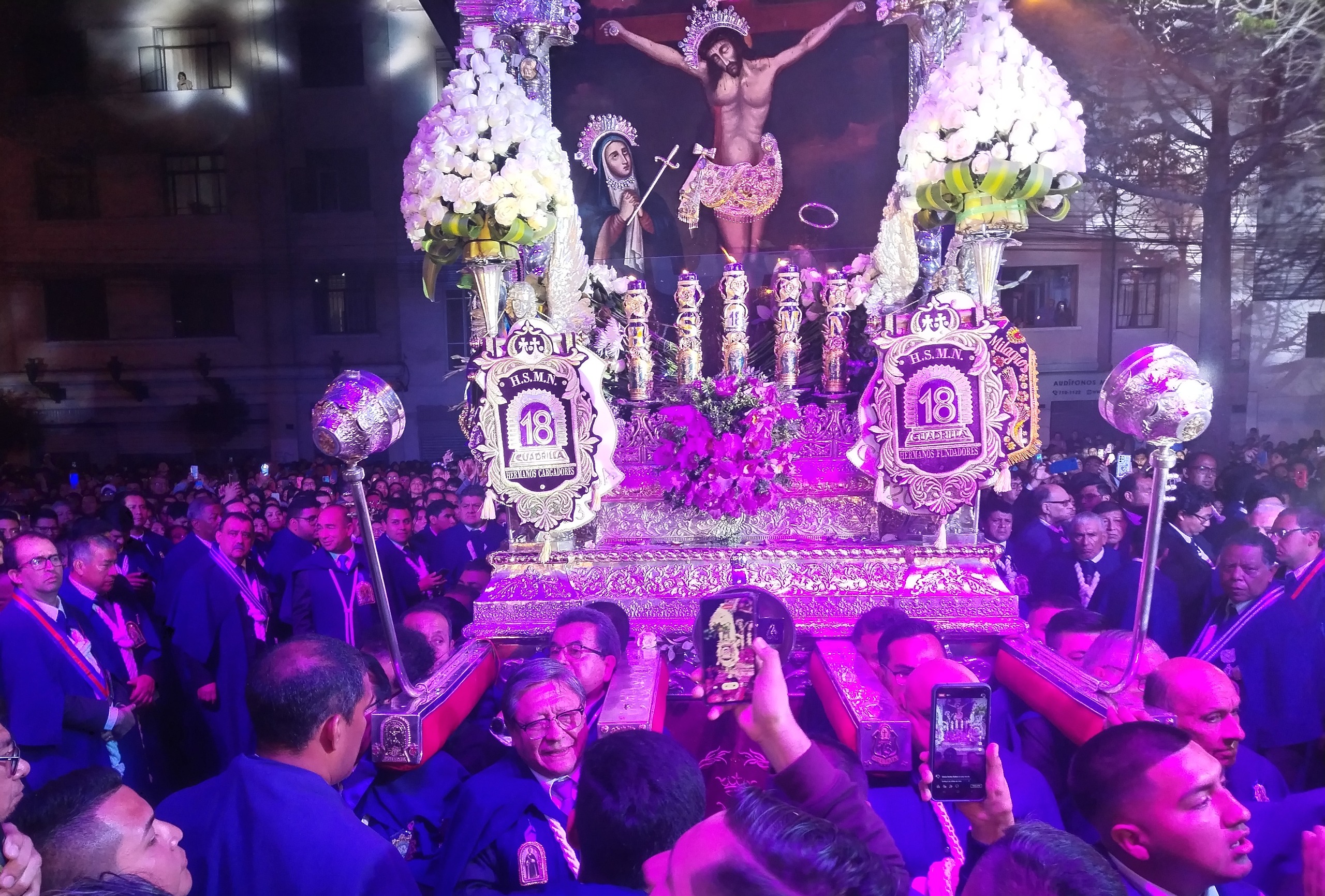 Señor de los Milagros tendrá emotivo homenaje frente al hospital Daniel ...